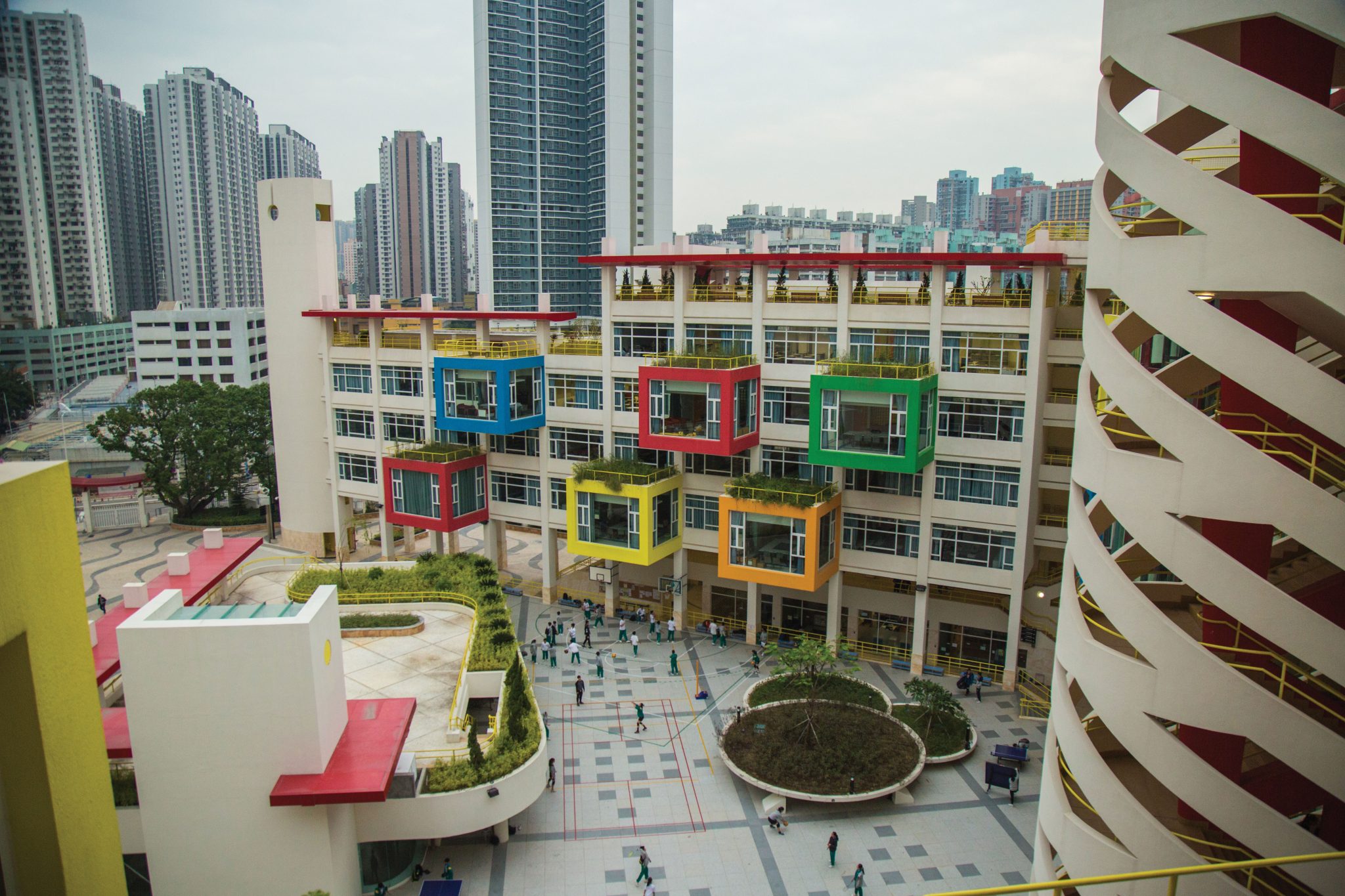 Creating a global campus | macaomagazine.net