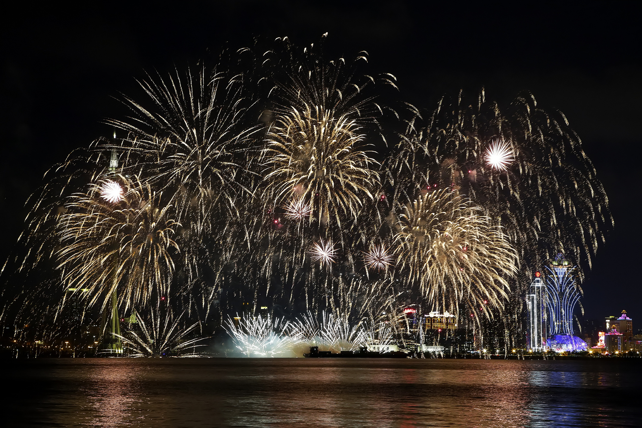 29th Macao International Fireworks Display Contest | macaomagazine.net