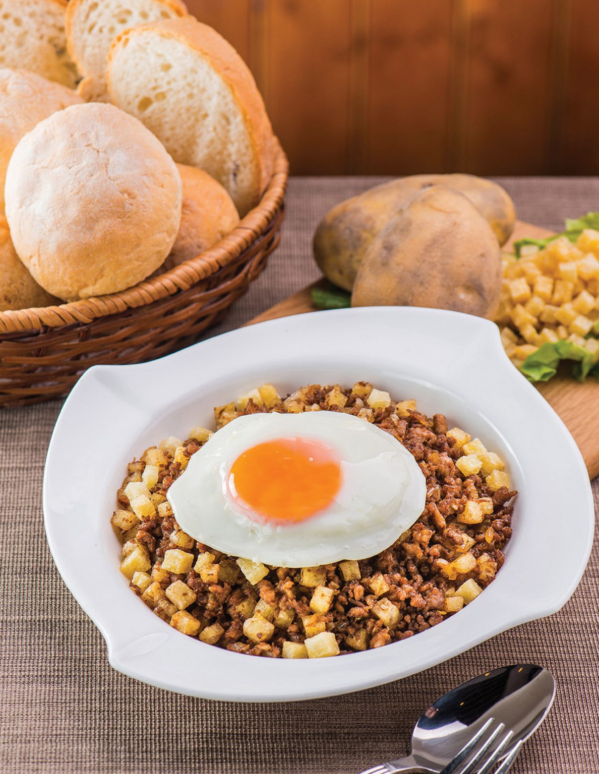 Reclaiming Macanese cuisine | macaomagazine.net