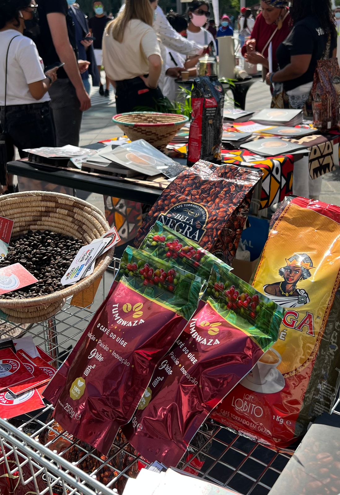 Waking up to Angolan coffee | macaomagazine.net