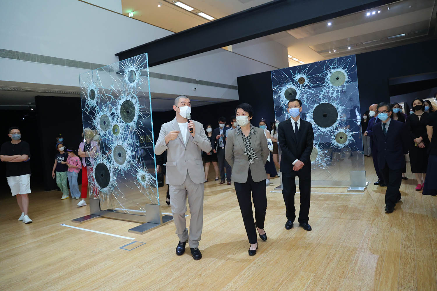 Zhao Zhao: A Long Day | macaomagazine.net