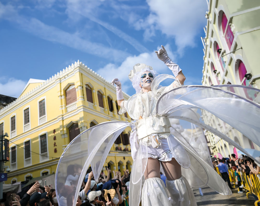 Macao International Parade celebrates cultural integration